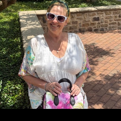 Jess Renard | Brush.bio